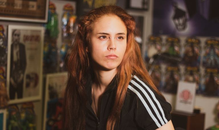 La nueva blinguera de honor: la artista de música urbana Ly Raine